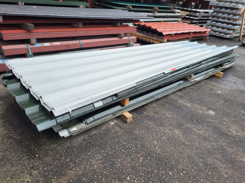 Very Cheap Miscellaneous Coated Box Profile 32/1000 Steel Roofing ...